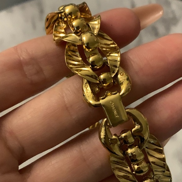 Monet | Jewelry | Vintage Style Monet Shiny Gold Tone Hinged Clip ...